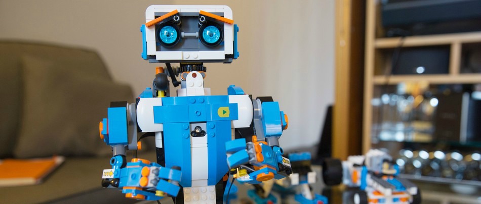 You Can Easily Build Your Own Robot with Legos - Electrical Engineering ...