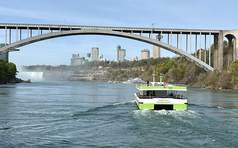 Iconic Maid of the Mist boats go green - Electrical Engineering News ...